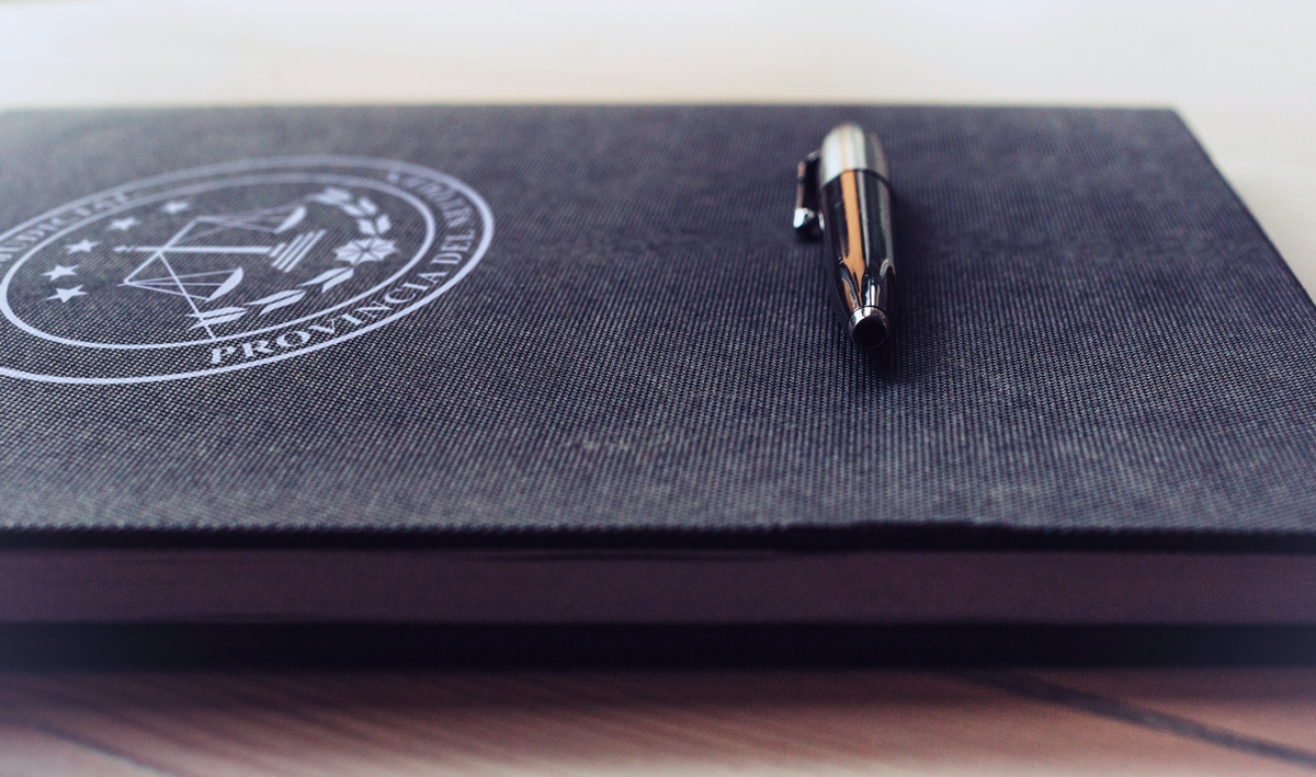 libro-escudo-PJ – JUS-NQN Comunicación Institucional